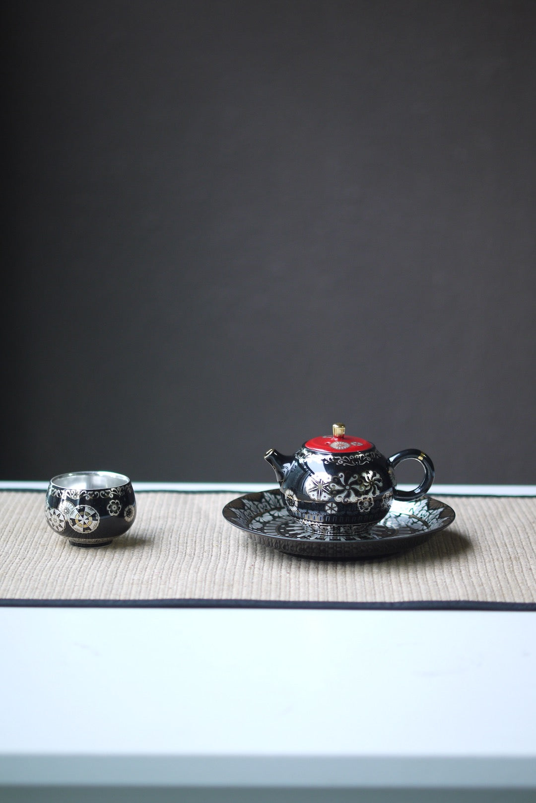 Black Gold Pipa Tea Set | Silver-Plated Cups & 100ml Precise Teapot ...
